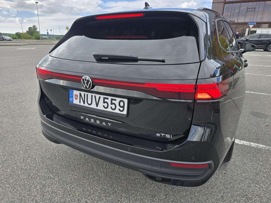 Black Volkswagen Passat 2025 in Klaipeda, with an engine capacity of 1.50 L and mileage of 33 thousand km for 28200 €, photo 10 on AUTOMOTO.COM.LV