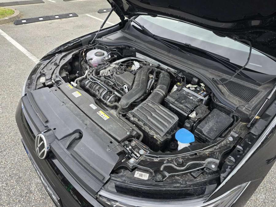 Black Volkswagen Passat 2025 in Klaipeda, with an engine capacity of 1.50 L and mileage of 33 thousand km for 28200 €, photo 21 on AUTOMOTO.COM.LV