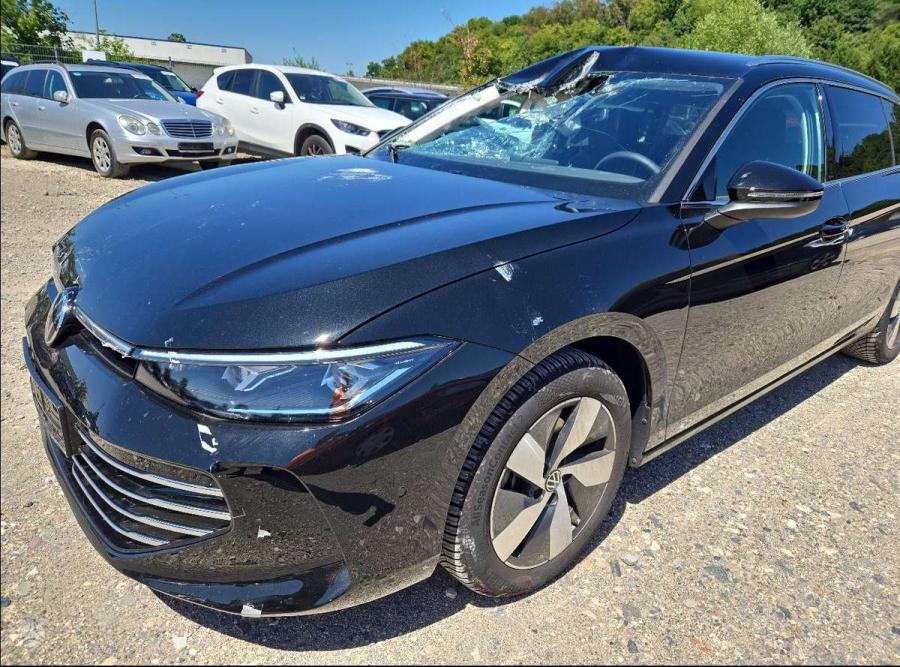 Melns Volkswagen Passat 2026 Klaipėda, ar dzinēja tilpumu 1.97 L un nobraukumu 7 tūkst. km par 11300 €, foto 16 vietnē AUTOMOTO.COM.LV