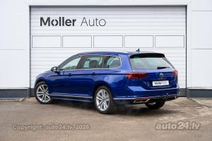 Blue Volkswagen Passat 2021 in Riga, with an engine capacity of 2.00 L and mileage of 162 thousand km for 24236 €, photo 4 on AUTOMOTO.COM.LV