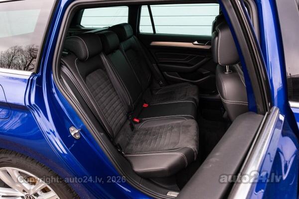 Blue Volkswagen Passat 2021 in Riga, with an engine capacity of 2.00 L and mileage of 162 thousand km for 24236 €, photo 7 on AUTOMOTO.COM.LV