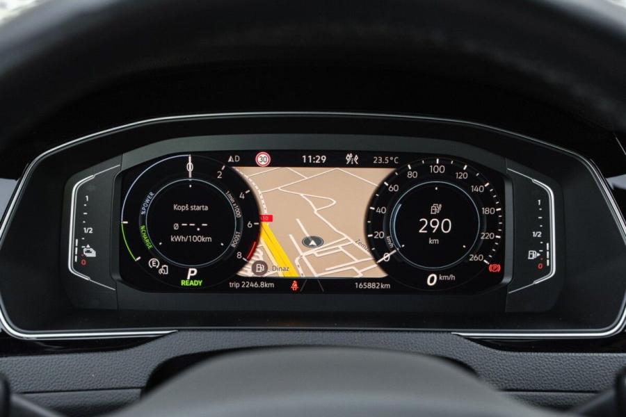 Zils Volkswagen Passat 2021 Mārupe, ar dzinēja tilpumu 1.40 L un nobraukumu 166 tūkst. km par 19850 €, foto 20 vietnē AUTOMOTO.COM.LV