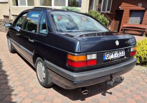 Blue Volkswagen Passat 1991 in Kaunas, with an engine capacity of 1.78 L and mileage of 94 thousand km for 2200 €, photo 4 on AUTOMOTO.COM.LV