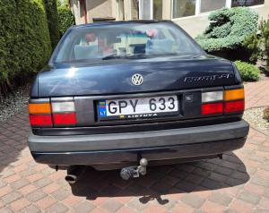 Blue Volkswagen Passat 1991 in Kaunas, with an engine capacity of 1.78 L and mileage of 94 thousand km for 2200 €, photo 5 on AUTOMOTO.COM.LV