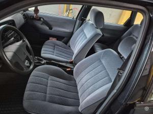 Blue Volkswagen Passat 1991 in Kaunas, with an engine capacity of 1.78 L and mileage of 94 thousand km for 2200 €, photo 16 on AUTOMOTO.COM.LV