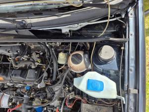 Blue Volkswagen Passat 1991 in Kaunas, with an engine capacity of 1.78 L and mileage of 94 thousand km for 2200 €, photo 31 on AUTOMOTO.COM.LV