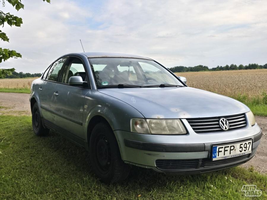 Zils Volkswagen Passat 1997 Šakiai, ar dzinēja tilpumu 1.90 L un nobraukumu 346 tūkst. km par 500 €, foto 4 vietnē AUTOMOTO.COM.LV
