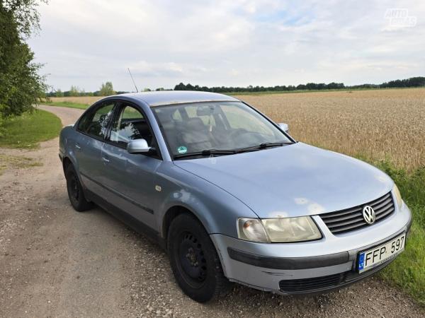 Zils Volkswagen Passat 1997 Šakiai, ar dzinēja tilpumu 1.90 L un nobraukumu 346 tūkst. km par 500 €, foto 4 vietnē AUTOMOTO.COM.LV