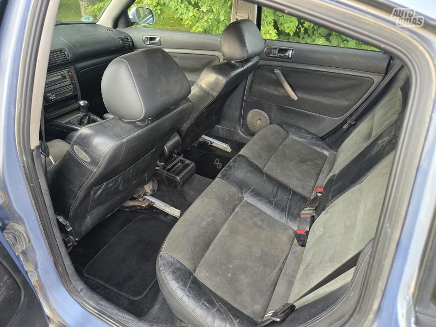 Zils Volkswagen Passat 1997 Šakiai, ar dzinēja tilpumu 1.90 L un nobraukumu 346 tūkst. km par 500 €, foto 13 vietnē AUTOMOTO.COM.LV