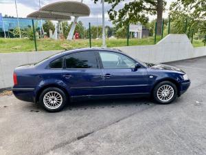 Zils Volkswagen Passat 1997 Šauļi, ar dzinēja tilpumu 1.60 L un nobraukumu 288 tūkst. km par 699 €, foto 5 vietnē AUTOMOTO.COM.LV
