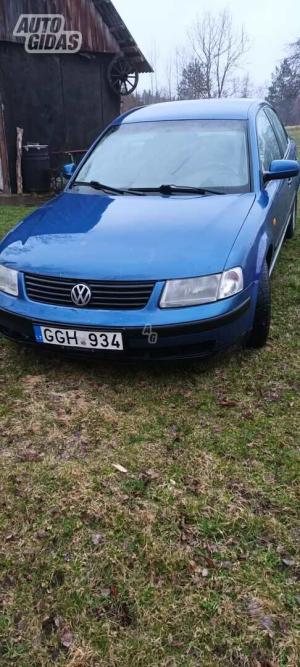 Blue Volkswagen Passat 1998 in Utena, with an engine capacity of 1.90 L and mileage of 400 thousand km for 450 €, photo  on AUTOMOTO.COM.LV