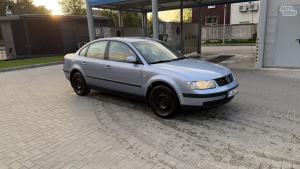 Blue Volkswagen Passat 1998 in Vilnius, with an engine capacity of 1.80 L and mileage of 298 thousand km for 1250 €, photo 4 on AUTOMOTO.COM.LV