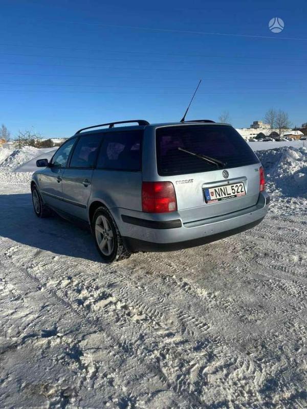 Zils Volkswagen Passat 1999 Viļņa, ar dzinēja tilpumu 1.90 L un nobraukumu 340 tūkst. km par 1400 €, foto 4 vietnē AUTOMOTO.COM.LV