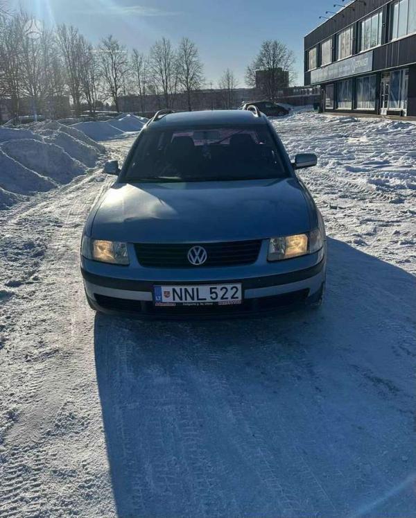 Zils Volkswagen Passat 1999 Viļņa, ar dzinēja tilpumu 1.90 L un nobraukumu 340 tūkst. km par 1400 €, foto 5 vietnē AUTOMOTO.COM.LV