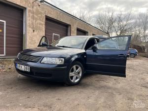 Zils Volkswagen Passat 1999 Viļņa, ar dzinēja tilpumu 1.90 L un nobraukumu 282 tūkst. km par 1600 €, foto  vietnē AUTOMOTO.COM.LV