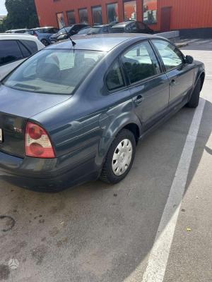 Zils Volkswagen Passat 1999 Prienai, ar dzinēja tilpumu 1.90 L un nobraukumu 467 tūkst. km par 850 €, foto 3 vietnē AUTOMOTO.COM.LV