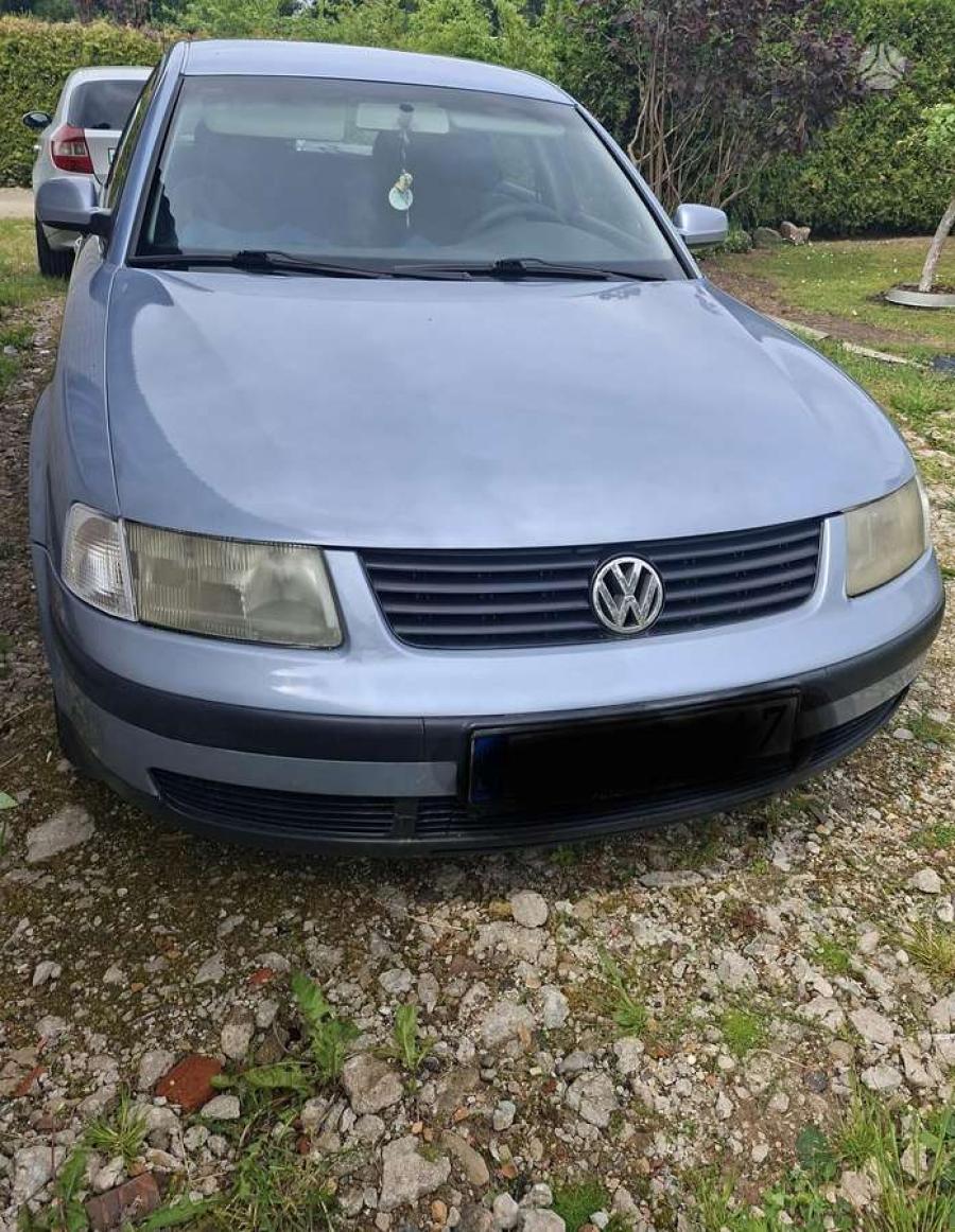 Blue Volkswagen Passat 2000 in Panevezys, with an engine capacity of 1.78 L and mileage of 291 thousand km for 1400 €, photo 1 on AUTOMOTO.COM.LV