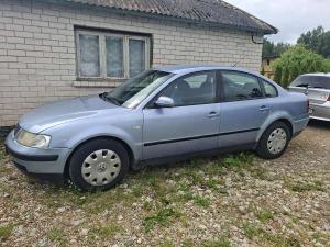 Blue Volkswagen Passat 2000 in Panevezys, with an engine capacity of 1.78 L and mileage of 291 thousand km for 1400 €, photo 3 on AUTOMOTO.COM.LV