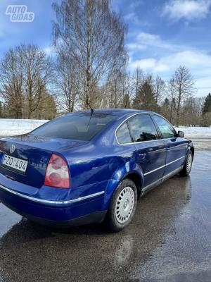 Zils Volkswagen Passat 2001 Raseiniai, ar dzinēja tilpumu 1.90 L un nobraukumu 325 tūkst. km par 1600 €, foto 4 vietnē AUTOMOTO.COM.LV