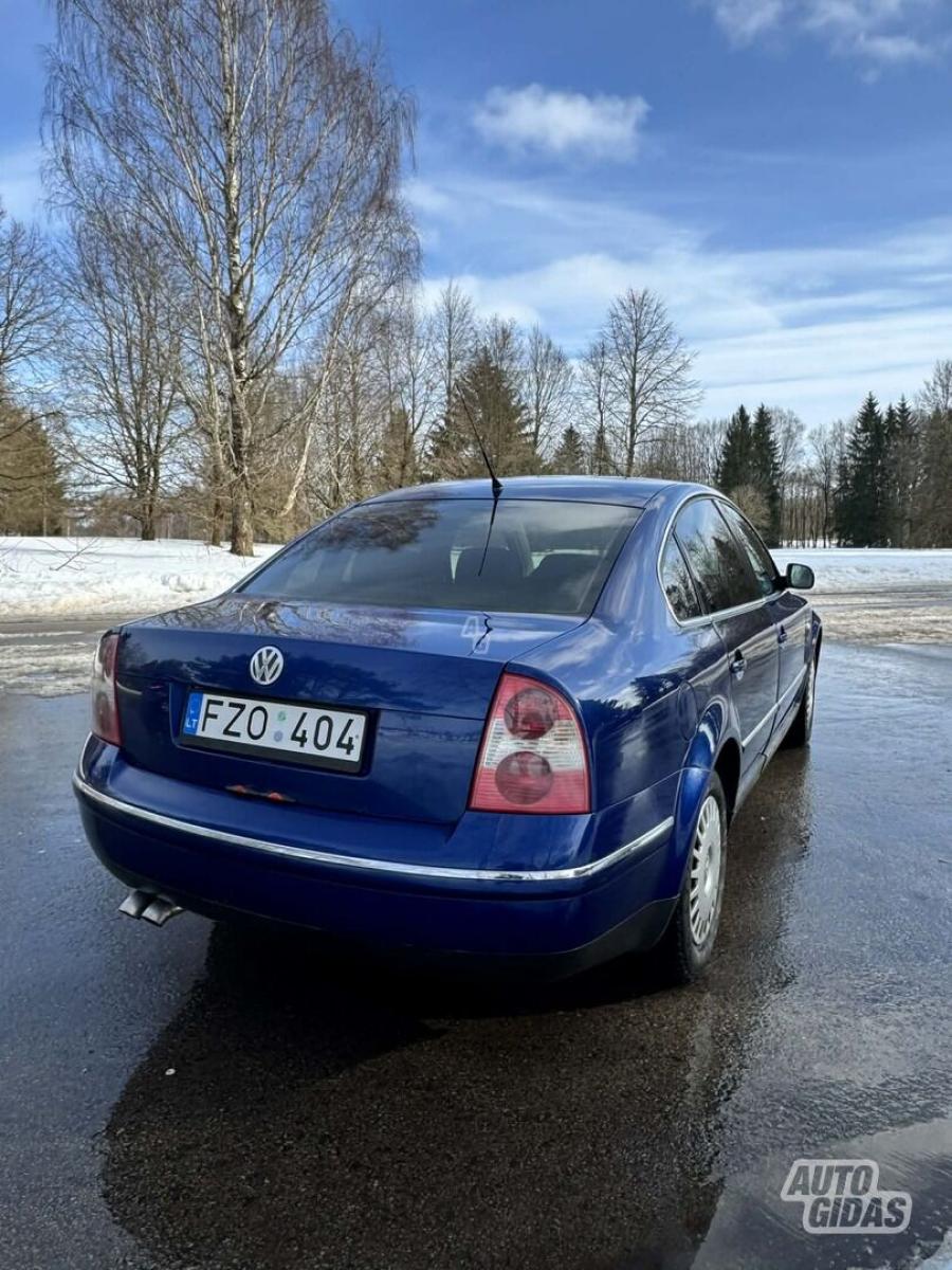 Zils Volkswagen Passat 2001 Raseiniai, ar dzinēja tilpumu 1.90 L un nobraukumu 325 tūkst. km par 1600 €, foto 5 vietnē AUTOMOTO.COM.LV