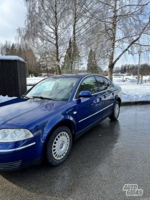 Zils Volkswagen Passat 2001 Raseiniai, ar dzinēja tilpumu 1.90 L un nobraukumu 325 tūkst. km par 1600 €, foto 10 vietnē AUTOMOTO.COM.LV