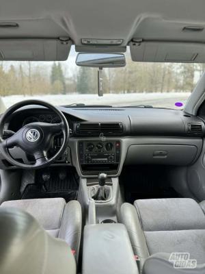 Zils Volkswagen Passat 2001 Raseiniai, ar dzinēja tilpumu 1.90 L un nobraukumu 325 tūkst. km par 1600 €, foto 14 vietnē AUTOMOTO.COM.LV