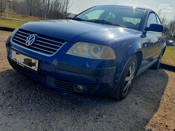 Blue Volkswagen Passat 2001 in Vilnius, with an engine capacity of 1.90 L and mileage of 340 thousand km for 900 €, photo 2 on AUTOMOTO.COM.LV