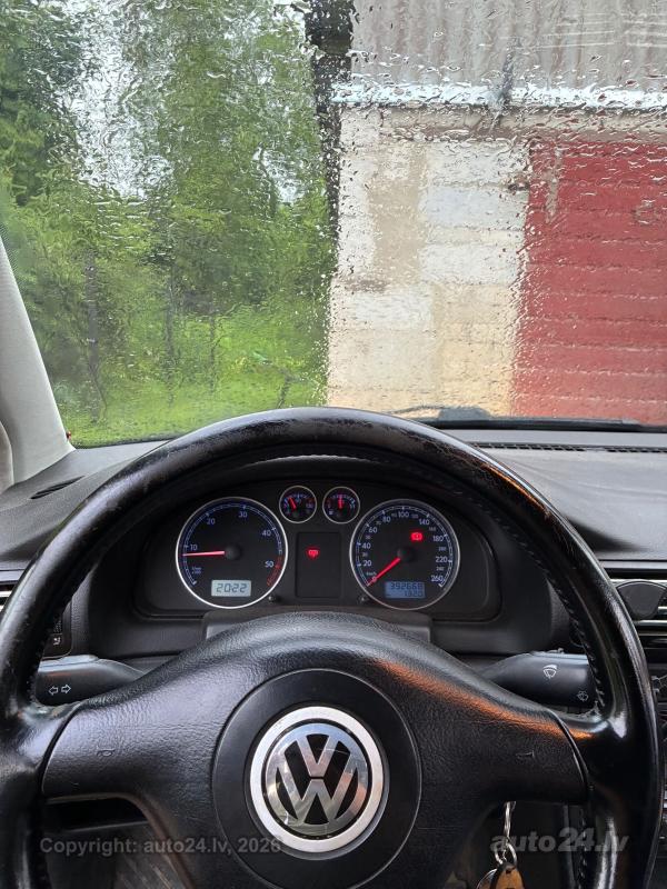 Zils Volkswagen Passat 2001 Paide, ar dzinēja tilpumu 1.90 L un nobraukumu 393 tūkst. km par 1300 €, foto 8 vietnē AUTOMOTO.COM.LV