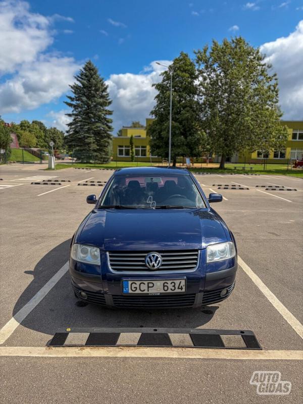 Фольксваген Пассат 2001 в Шилале на AUTOMOTO.COM.LV Синий Фольксваген Пассат 2001 в Шилале, объемом двигателя 1.90 л и пробегом 300 тыс. км за 700 €, фото 5 на AUTOMOTO.COM.LV