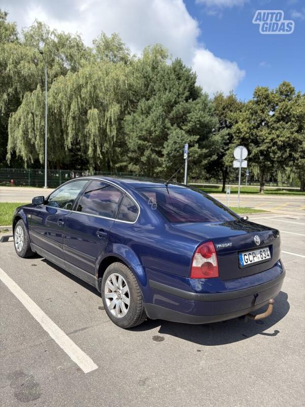 Фольксваген Пассат 2001 в Шилале на AUTOMOTO.COM.LV Синий Фольксваген Пассат 2001 в Шилале, объемом двигателя 1.90 л и пробегом 300 тыс. км за 700 €, фото 6 на AUTOMOTO.COM.LV