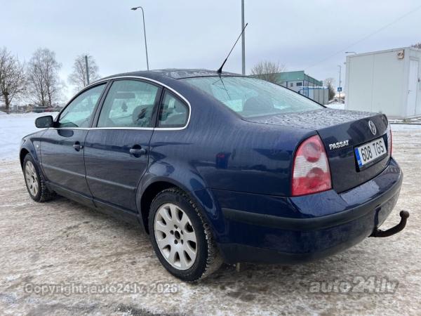 Zils Volkswagen Passat 2002 Narva, ar dzinēja tilpumu 2.00 L un nobraukumu 335 tūkst. km par 499 €, foto 11 vietnē AUTOMOTO.COM.LV