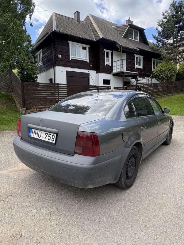 Zils Volkswagen Passat 2002 Viļņa, ar dzinēja tilpumu 1.90 L un nobraukumu 400 tūkst. km par 750 €, foto 4 vietnē AUTOMOTO.COM.LV