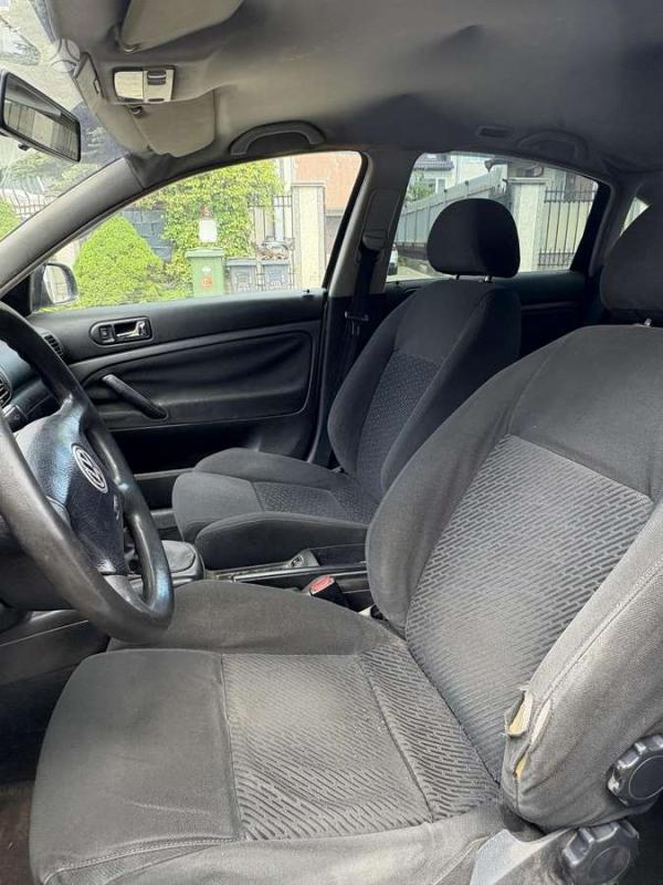 Zils Volkswagen Passat 2002 Viļņa, ar dzinēja tilpumu 1.90 L un nobraukumu 400 tūkst. km par 750 €, foto 9 vietnē AUTOMOTO.COM.LV