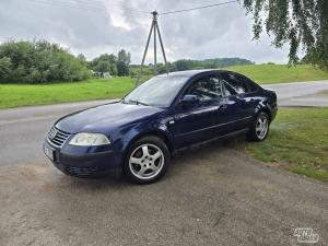 Zils Volkswagen Passat 2002 Plungė, ar dzinēja tilpumu 1.90 L un nobraukumu 390 tūkst. km par 1250 €, foto  vietnē AUTOMOTO.COM.LV