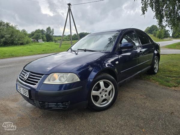 Blue Volkswagen Passat 2002 in Plunge, with an engine capacity of 1.90 L and mileage of 390 thousand km for 1250 €, photo 2 on AUTOMOTO.COM.LV