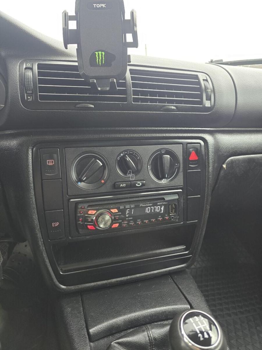 Zils Volkswagen Passat 2002 Plungė, ar dzinēja tilpumu 1.90 L un nobraukumu 390 tūkst. km par 1250 €, foto 12 vietnē AUTOMOTO.COM.LV