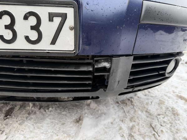 Zils Volkswagen Passat 2003 Kauņa, ar dzinēja tilpumu 1.90 L un nobraukumu 340 tūkst. km par 950 €, foto 4 vietnē AUTOMOTO.COM.LV