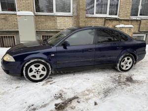 Blue Volkswagen Passat 2003 in Kaunas, with an engine capacity of 1.90 L and mileage of 340 thousand km for 950 €, photo 6 on AUTOMOTO.COM.LV