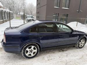 Blue Volkswagen Passat 2003 in Kaunas, with an engine capacity of 1.90 L and mileage of 340 thousand km for 950 €, photo 11 on AUTOMOTO.COM.LV