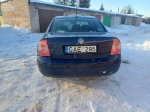 Blue Volkswagen Passat 2003 in Vilnius, with an engine capacity of 1.60 L and mileage of 230 thousand km for 880 €, photo 7 on AUTOMOTO.COM.LV