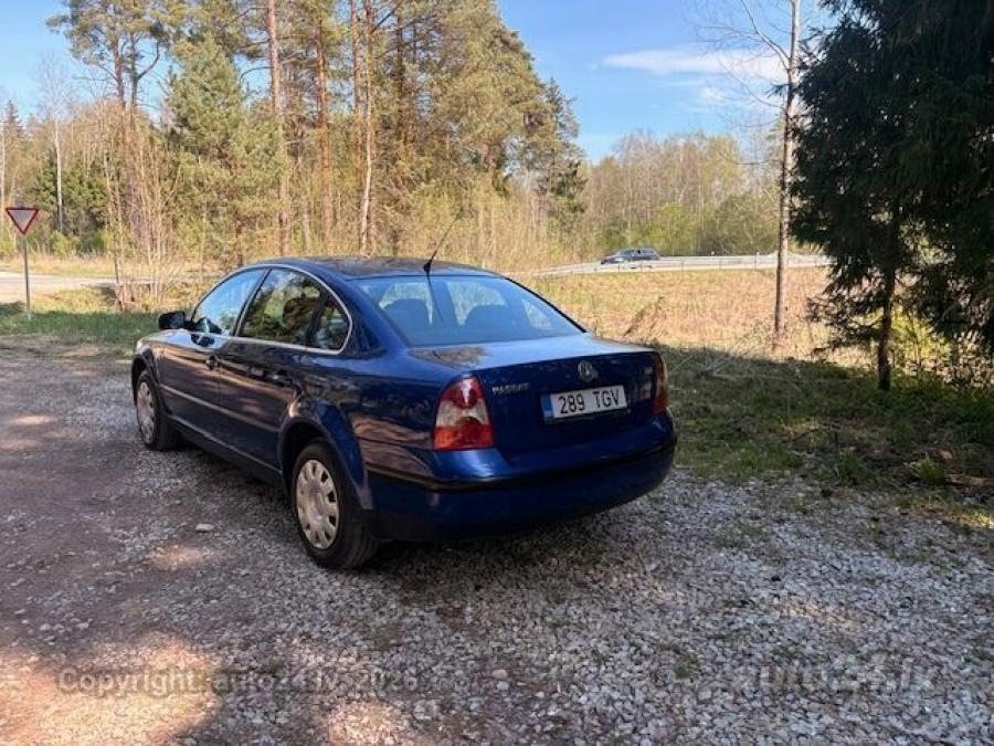 Blue Volkswagen Passat 2003 in Tallinn, with an engine capacity of 1.90 L and mileage of 316 thousand km for 2900 €, photo 5 on AUTOMOTO.COM.LV