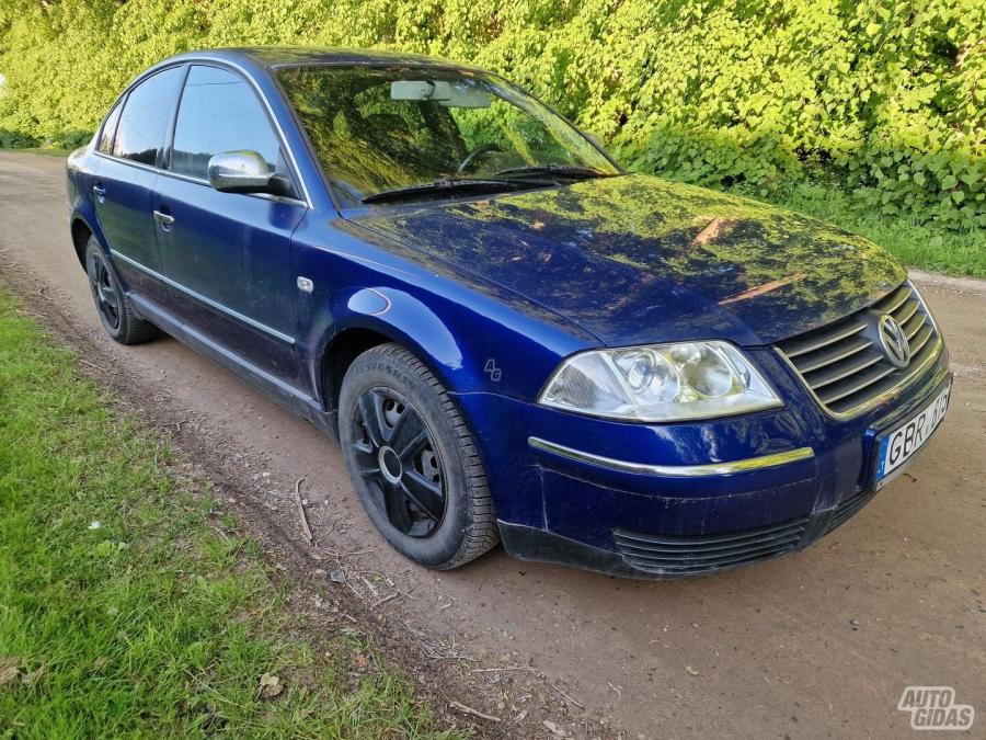 Blue Volkswagen Passat 2003 in Ukmerge, with an engine capacity of 1.90 L and mileage of 360 thousand km for 470 €, photo 1 on AUTOMOTO.COM.LV