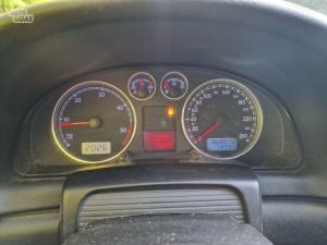 Blue Volkswagen Passat 2003 in Ukmerge, with an engine capacity of 1.90 L and mileage of 360 thousand km for 470 €, photo 9 on AUTOMOTO.COM.LV