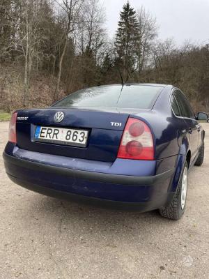 Zils Volkswagen Passat 2004 Kauņa, ar dzinēja tilpumu 1.90 L un nobraukumu 320 tūkst. km par 1300 €, foto 7 vietnē AUTOMOTO.COM.LV