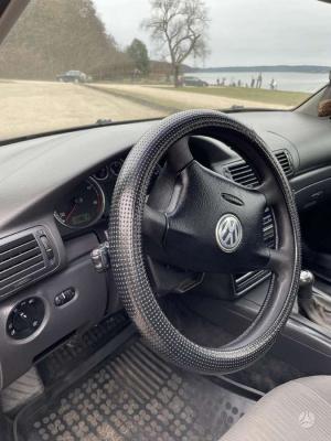 Zils Volkswagen Passat 2004 Kauņa, ar dzinēja tilpumu 1.90 L un nobraukumu 320 tūkst. km par 1300 €, foto 18 vietnē AUTOMOTO.COM.LV