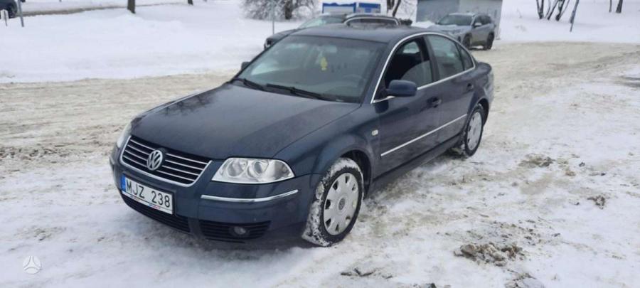 Zils Volkswagen Passat 2004 Viļņa, ar dzinēja tilpumu 1.90 L un nobraukumu 322 tūkst. km par 1350 €, foto 2 vietnē AUTOMOTO.COM.LV