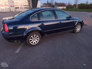 Blue Volkswagen Passat 2004 in Vilnius, with an engine capacity of 1.90 L and mileage of 333 thousand km for 1400 €, photo 11 on AUTOMOTO.COM.LV