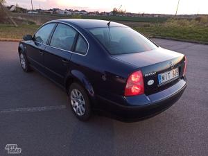 Blue Volkswagen Passat 2004 in Vilnius, with an engine capacity of 1.90 L and mileage of 333 thousand km for 1400 €, photo 13 on AUTOMOTO.COM.LV