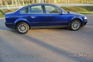 Blue Volkswagen Passat 2004 in Tallinn, with an engine capacity of 1.90 L and mileage of 290 thousand km for 3300 €, photo 8 on AUTOMOTO.COM.LV