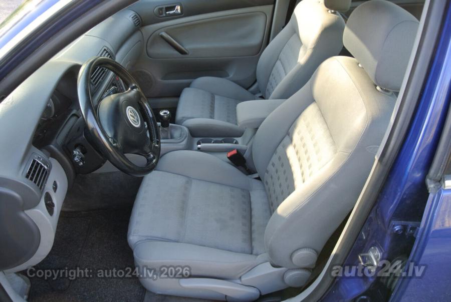 Blue Volkswagen Passat 2004 in Tallinn, with an engine capacity of 1.90 L and mileage of 290 thousand km for 3300 €, photo 11 on AUTOMOTO.COM.LV